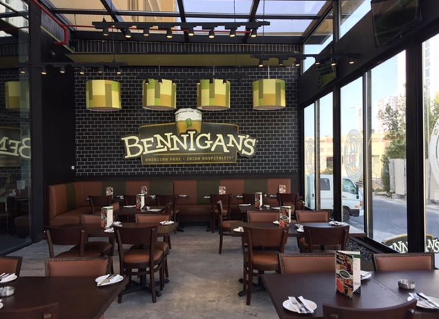 Bennigan’s – Legendary Irish hospitality for a memorable dining experience
