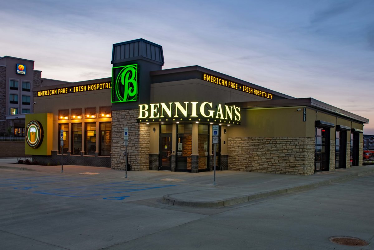 Bennigan’s uses virtual kitchen as new growth opportunity